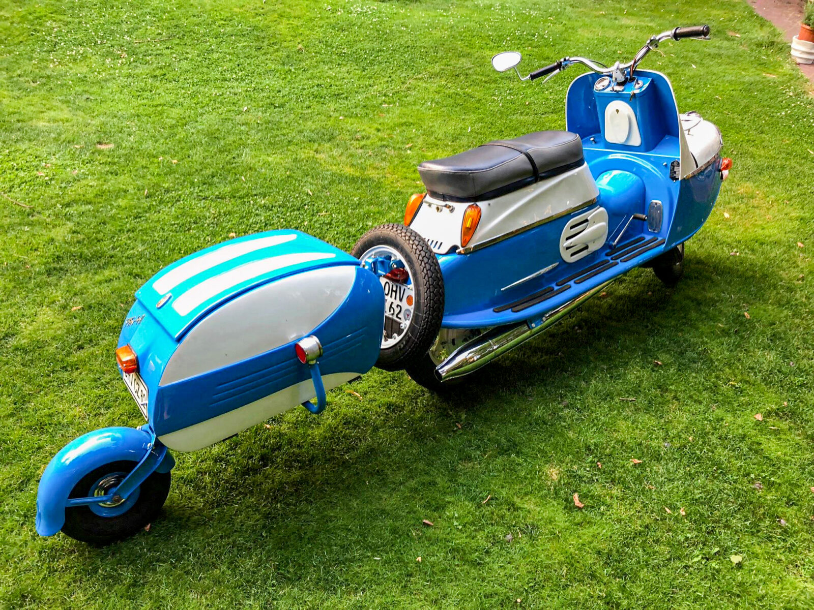Turystyka motocyklowa w PRL-u - przyczepki motocyklowe Niewiadów N31 ...